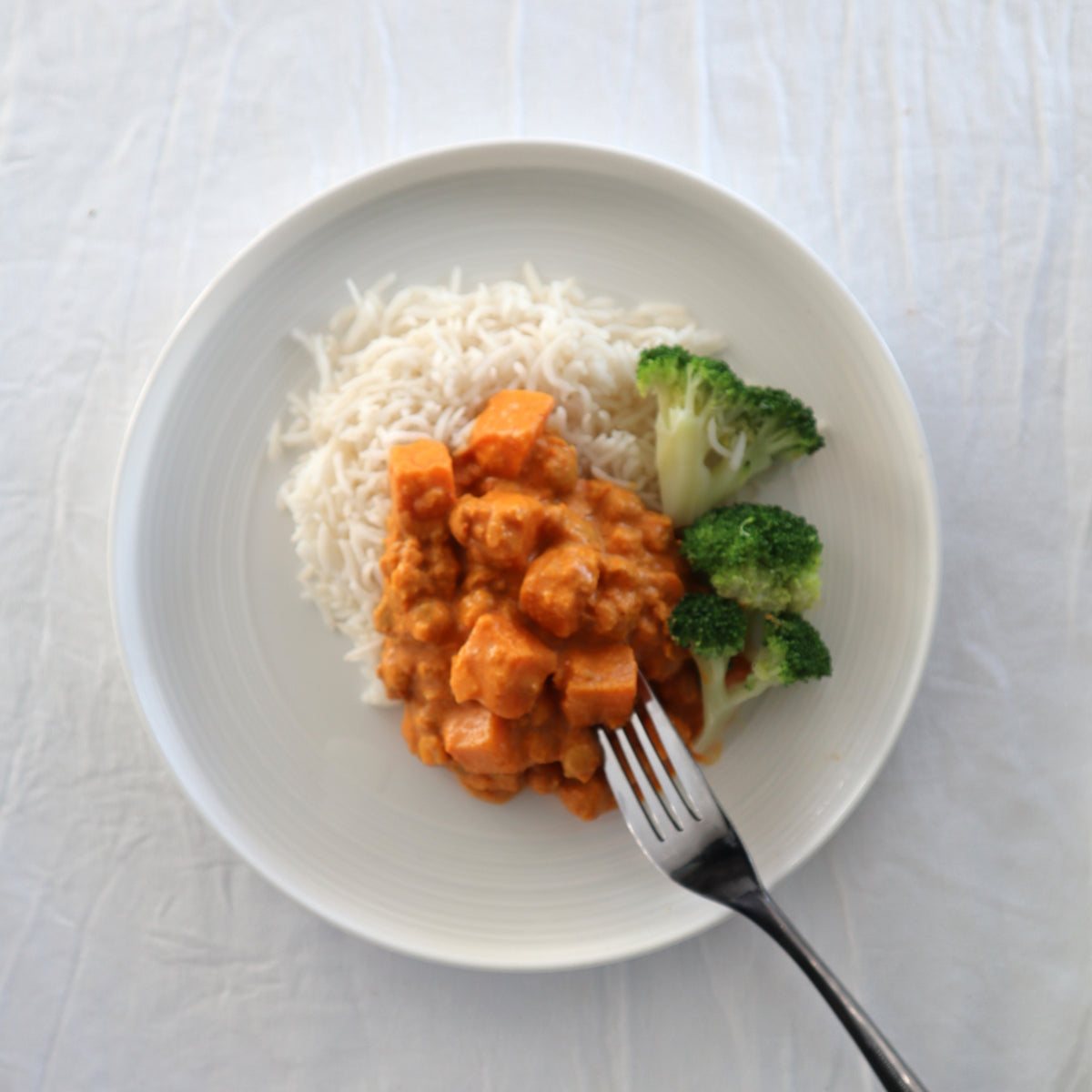 Chickpea Korma with Rice and Broccoli – Fresh Meals Delivered